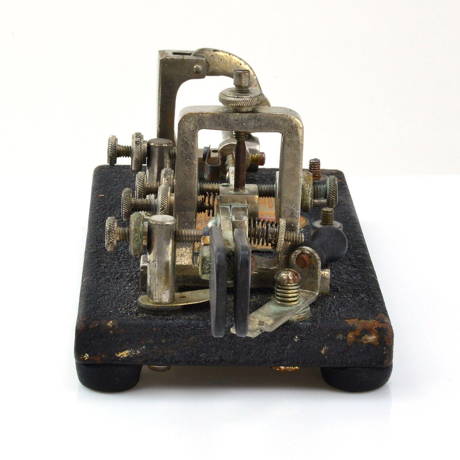 Vibroplex Bug. Dates to Around 1939 According to the WW7P Serial Number ...