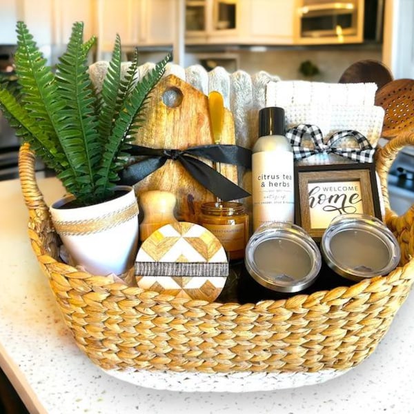 Housewarming Gift Basket - 60+ Gift Ideas for 2024