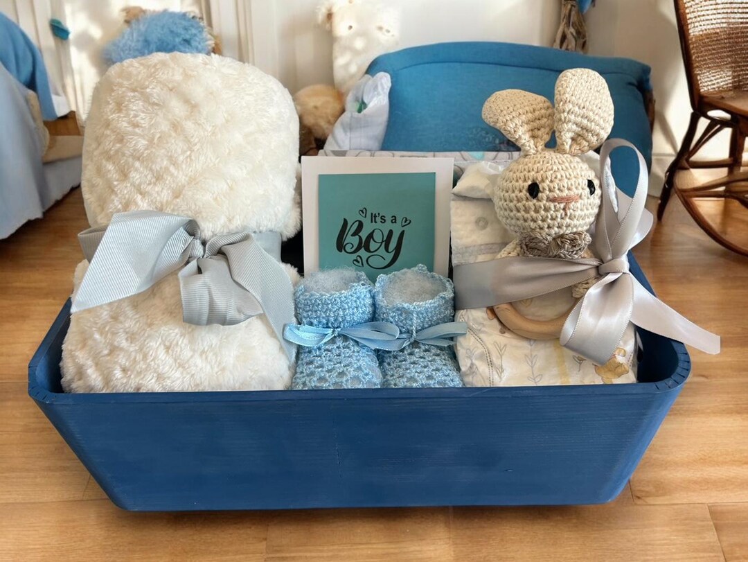 Baby Shower Bundle for Baby Boy and Baby Girl Gift Box, Newborn Baby ...
