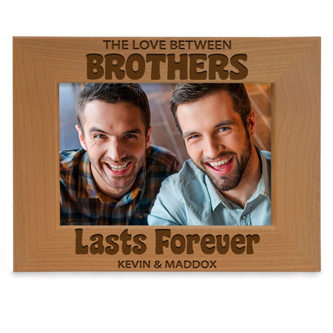 Personalized-the Love Between Brothers Lasts Forever Engraved Picture ...