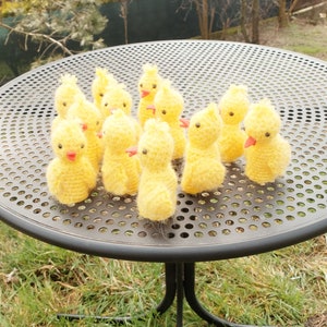 Easter Bottle Topper, Easter Gadget, Spring Table, Crochet Chicken ...