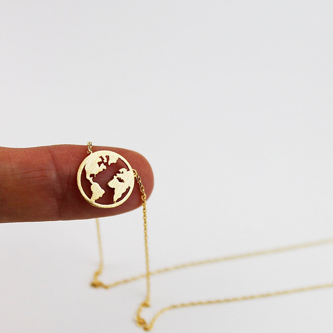 Globe Necklace World Map Necklace Map in Circle Necklace Globe Circle ...