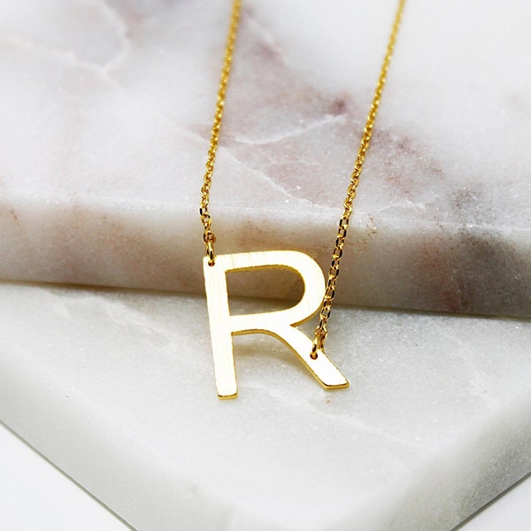 Letter R Necklace - Etsy