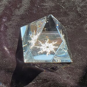 Personalized Engraved Crystal Pyramid Paperweight: Custom Award Trophy ...