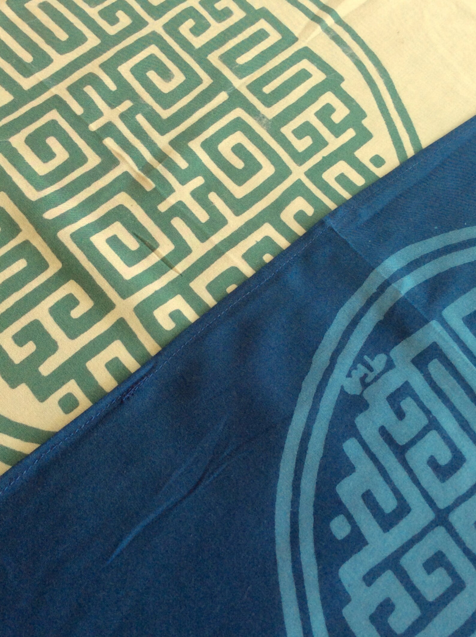 Chinese Trigram of Health, Wealth, Success Table Runner. Prosperity ...