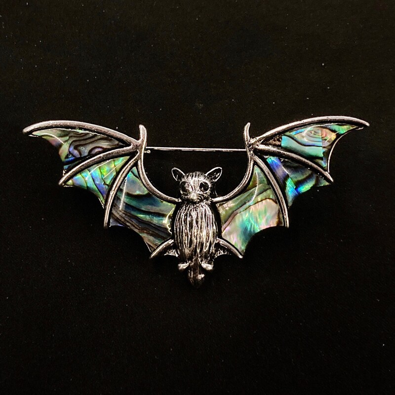Bat Brooch - Etsy