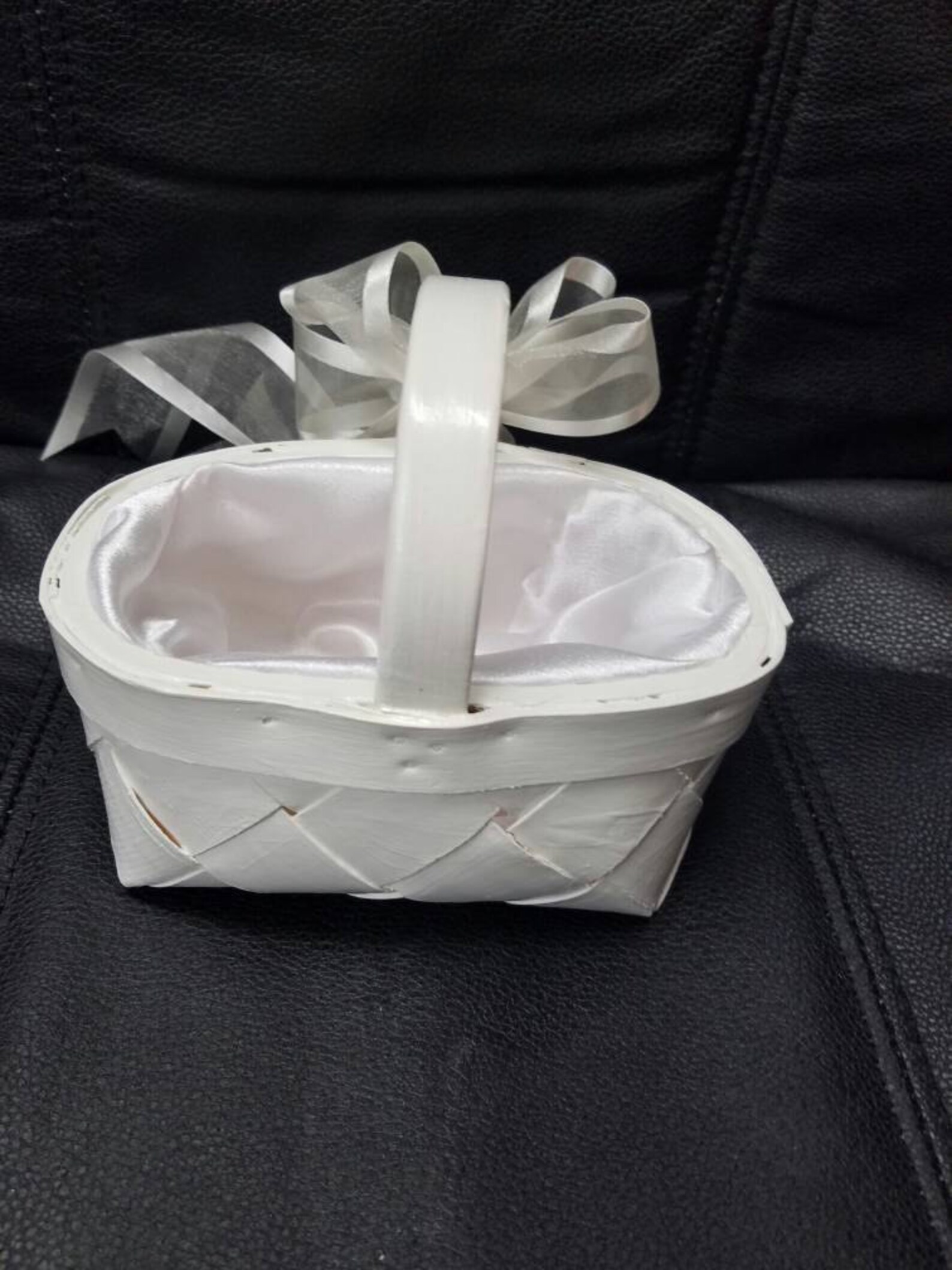 Flower Girl Basket; Smaller Basket for Flower Girl; Wicker Flower Girl Basket - Etsy