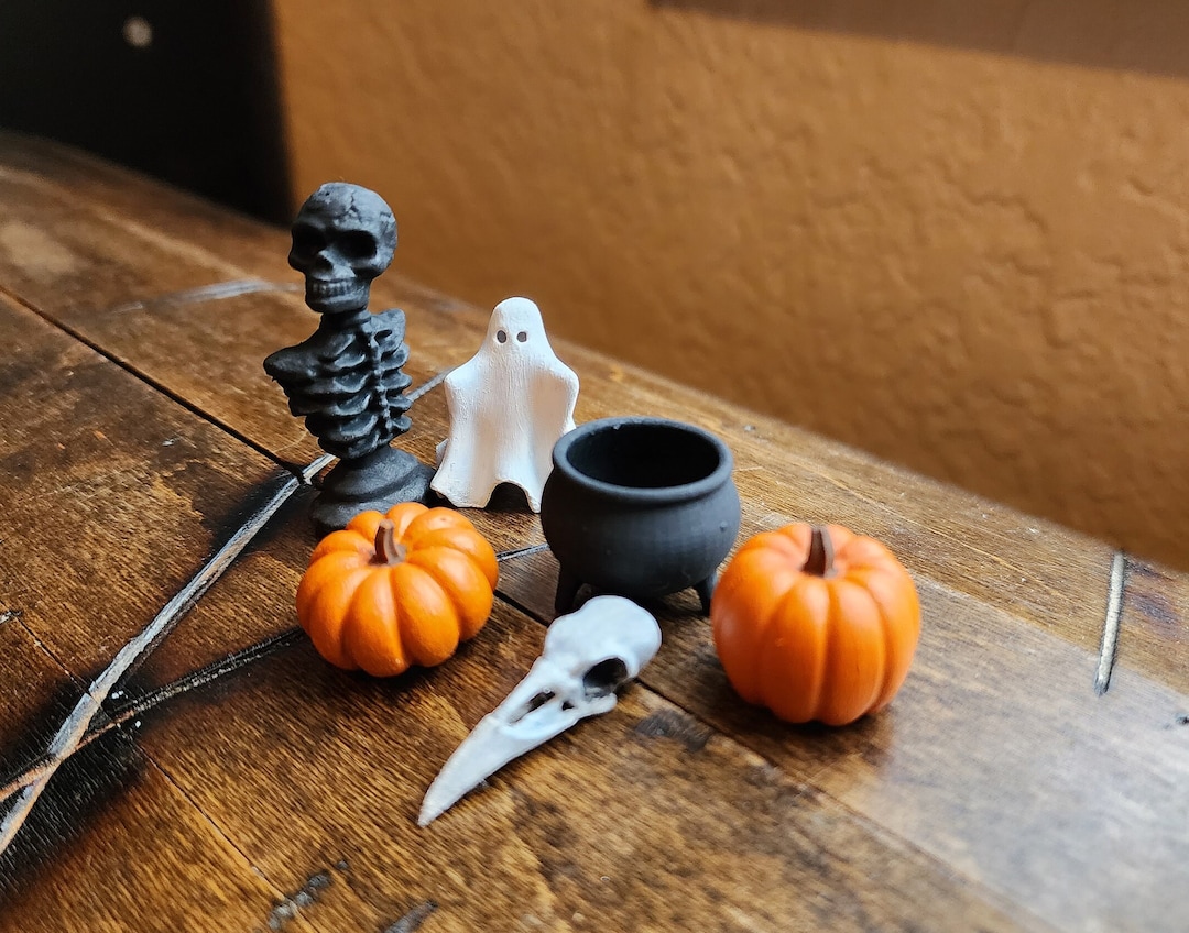 Halloween Miniatures Set of 6 - Etsy