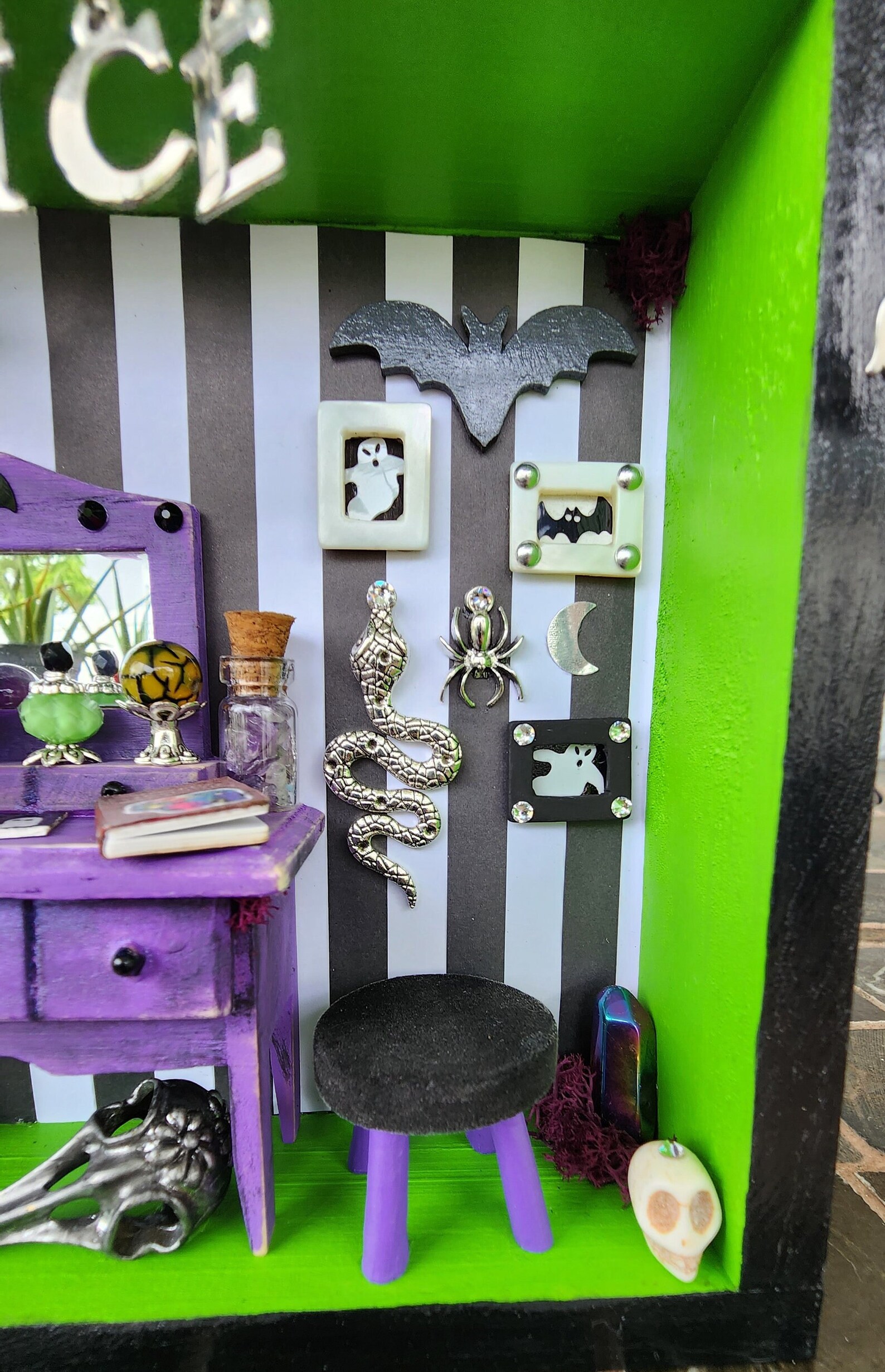Beetlejuice Inspired Diorama Shadow Box - Etsy UK