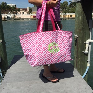 28 Greek Key Weekender/ Beach Bag/Tote 7 inside pockets | Etsy