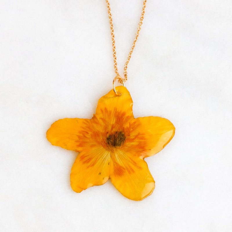 Yellow Flower Necklace - Etsy