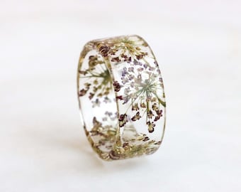 Real Pressed Flower Resin Ring: Botanical Jewelry Gift - Etsy