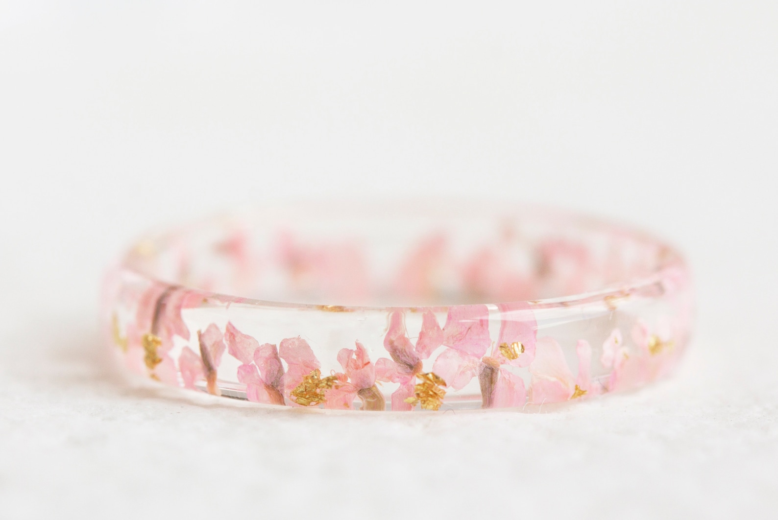 Thin Resin Ring With Pressed Light Pink Flowers and Gold | Etsy