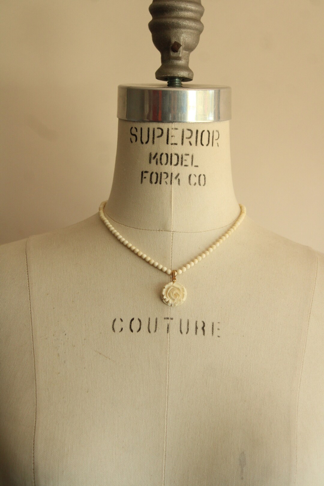 Vintage 1990s 2000s Necklace, White Rose Pendant on Beaded Choker - Etsy