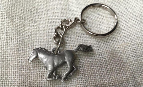 NOS horse keychain, detailed cast pewter, animal, gif… - Gem