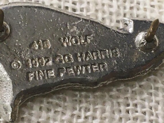NOS wolf pin, detailed cast pewter, animal, gift for … - Gem
