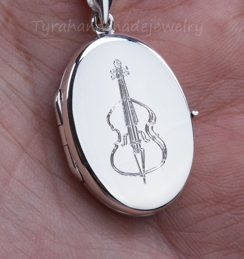 Engraved sterling silver locketOval photo Locket | Etsy