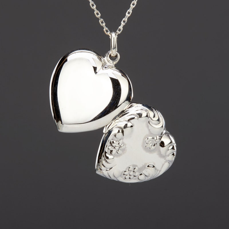 Locket Gift - 60+ Gift Ideas for 2025