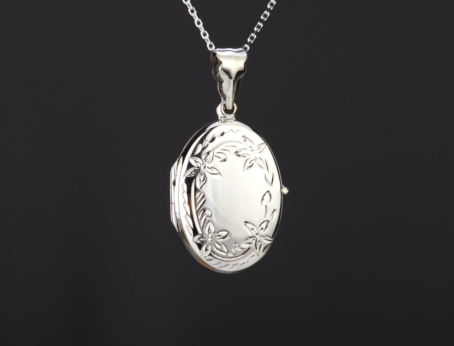 Engraved Sterling Silver Locket,personalized Locket,etched Border ...