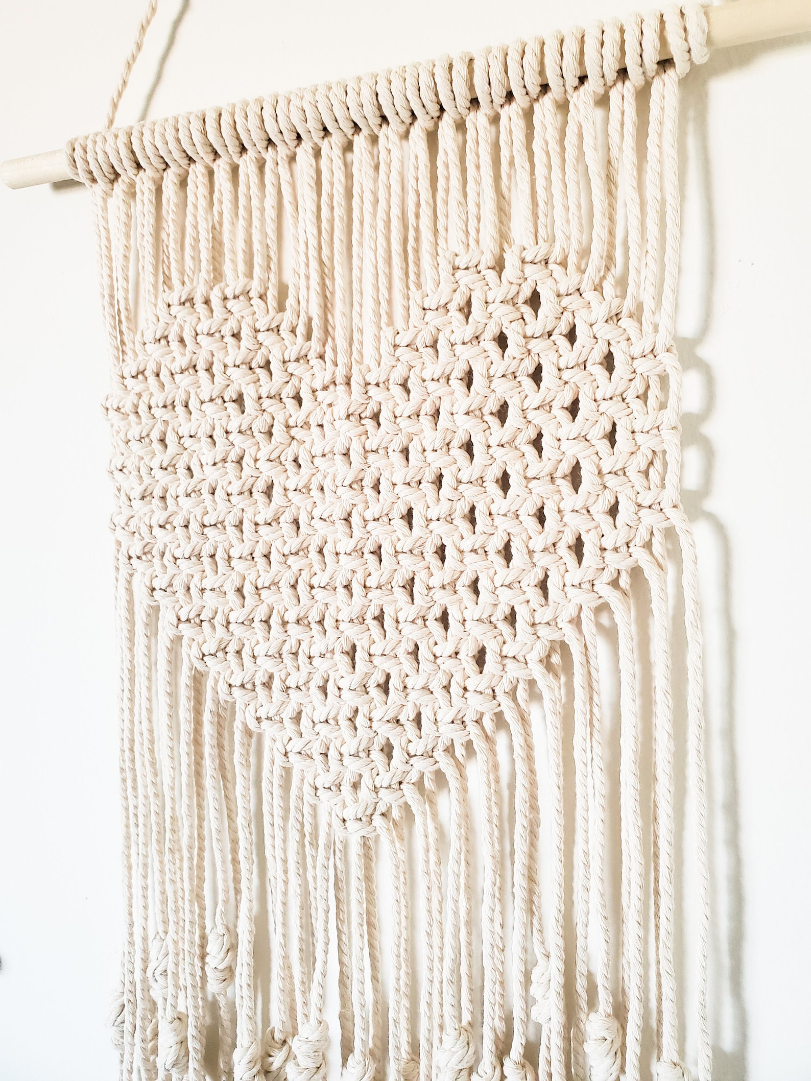 Macrame Heart Hanging, Heart Macrame Wall Hanging, Valentine's Day ...