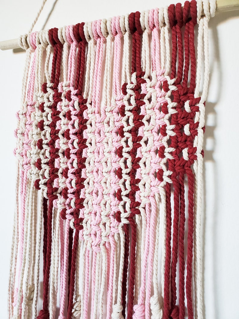 Macrame Heart Hanging, Heart Macrame Wall Hanging, Valentine's Day ...