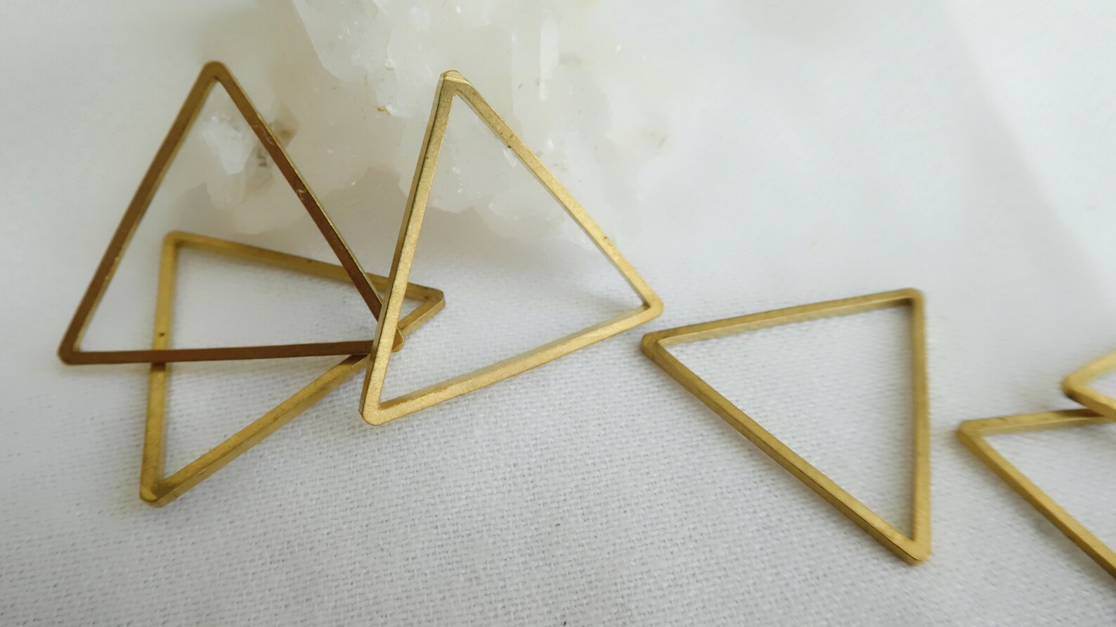 Raw Brass Triangle Link 24mm-10 Pieces-jewelry Supply - Etsy