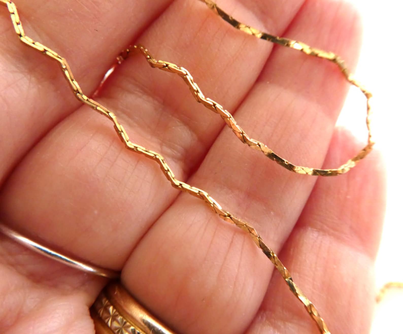 Raw Brass Thin Wavy Chain-0.5mm Bulk Chain-2 Ft-beautiful - Etsy