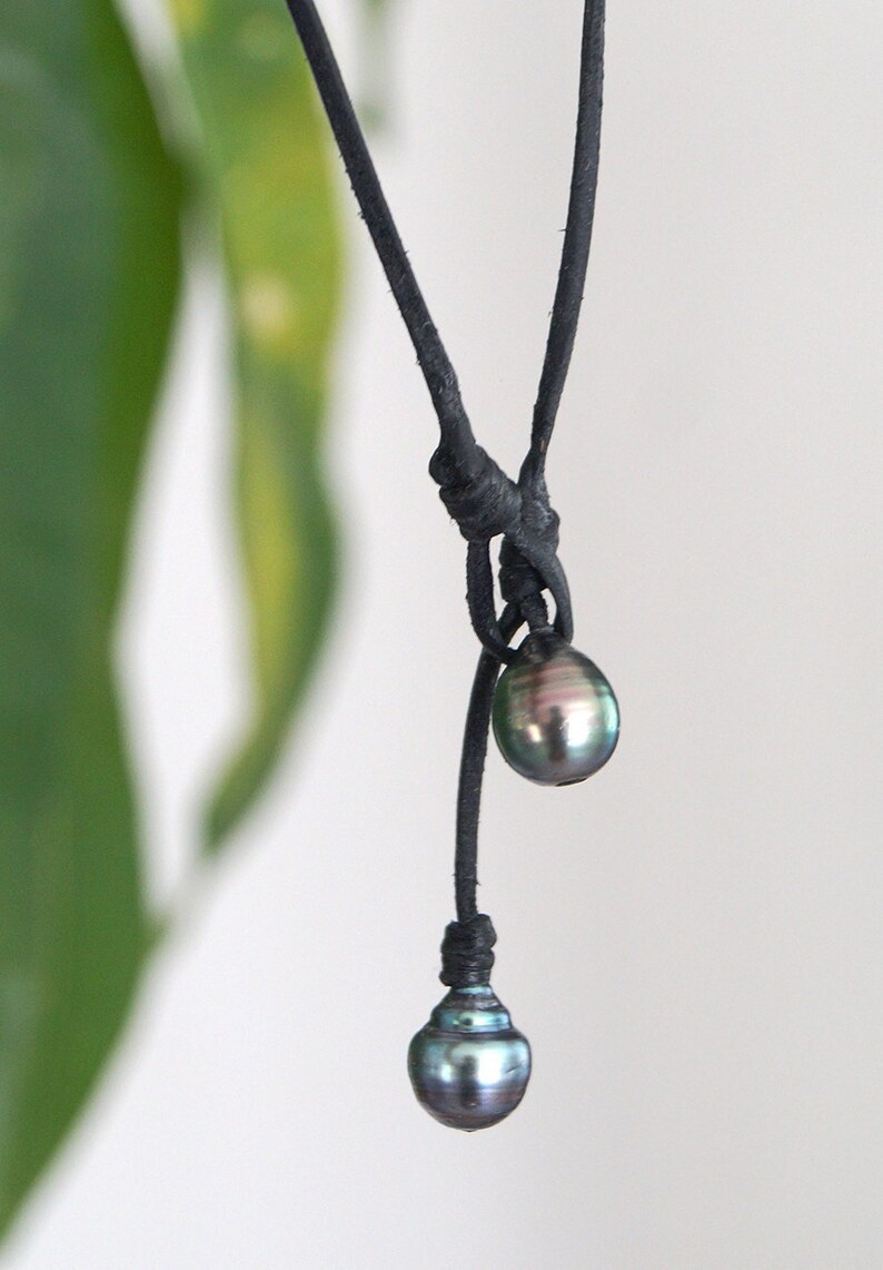 Tahitian Pearls Woman Necklace on Australian Leather lasso - Etsy