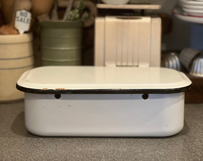 Vintage Enamel Pan With Lid ,12x8x4 Lidded Refrigerator Dish, White and ...