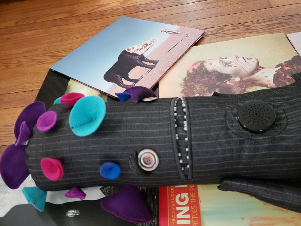 Acoustic Agatha suitable Beast Sonic Spy sisterhood of the Bright Moon ...