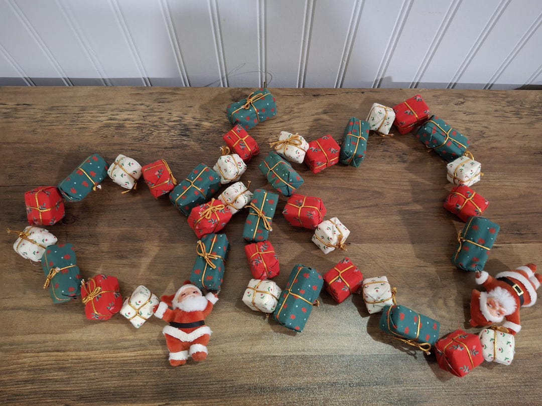 Vintage Retro Santa Christmas Garland Presents 6 Foot - Etsy