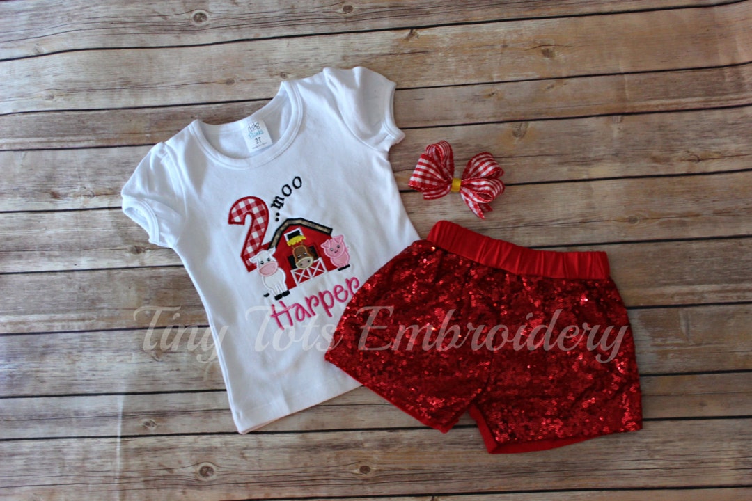 Barnyard Birthday Outfit: Personalized Top, Sequin Shorts & Hair Bow - Etsy