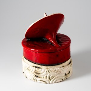Ceramic Cute Red Box With Original Lid, Ceramic Red & White Box ...