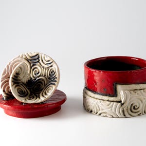 Ceramic Cute Red Box With Original Lid, Ceramic Red & White Box ...