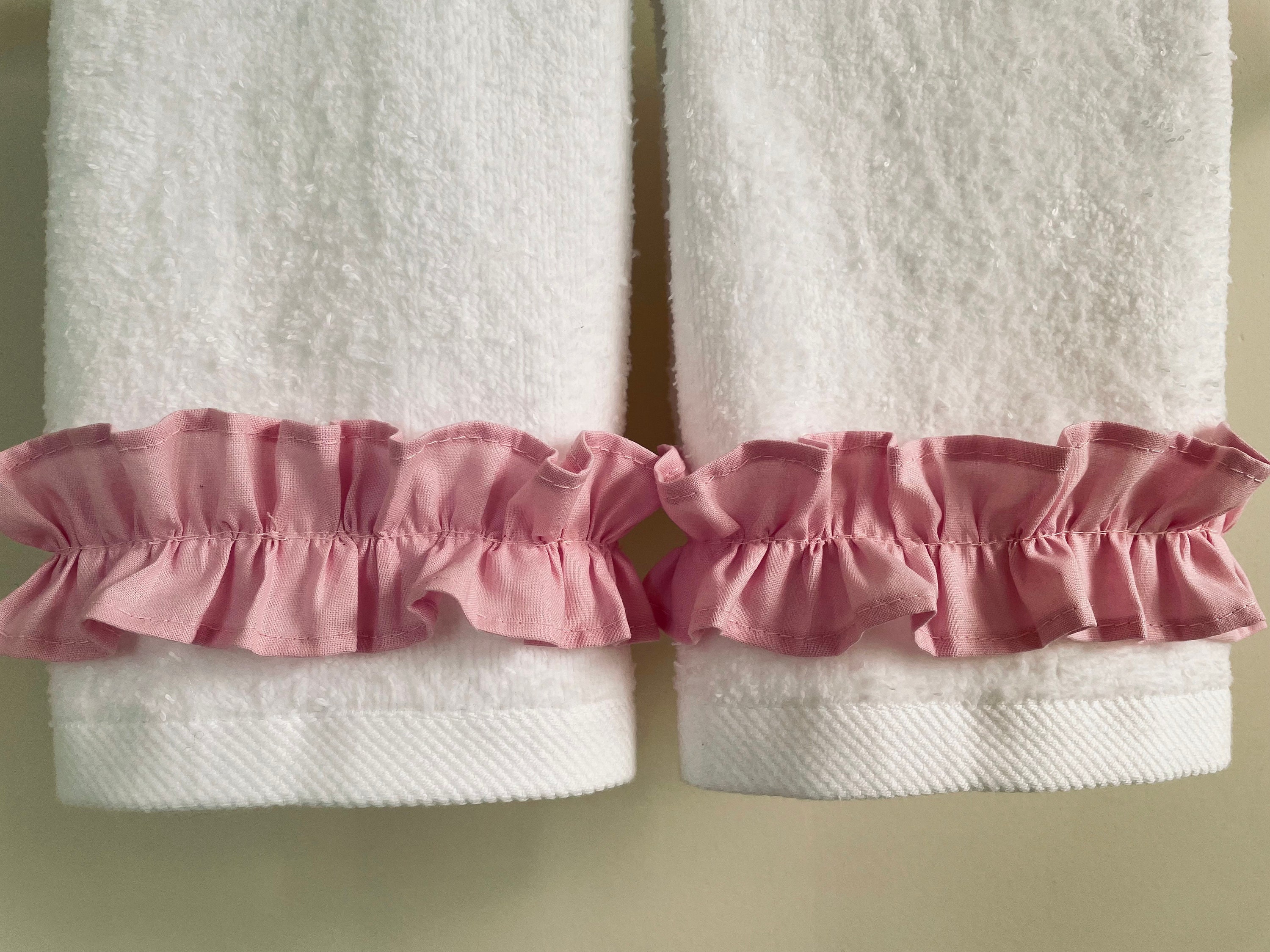 PINK RUFFLE Fingertip Towels (2) White Velour Towel, 100% Cotton, 2 ...