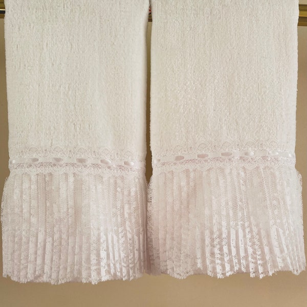 Ruffle Towel - Etsy