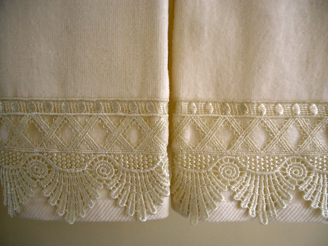 CREAM LACE Fingertip/guest Towels (2) Ivory Velour Cotton New Custom ...