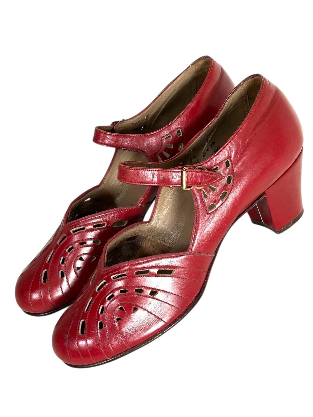 1940s Red CC41 Shoes. - Etsy