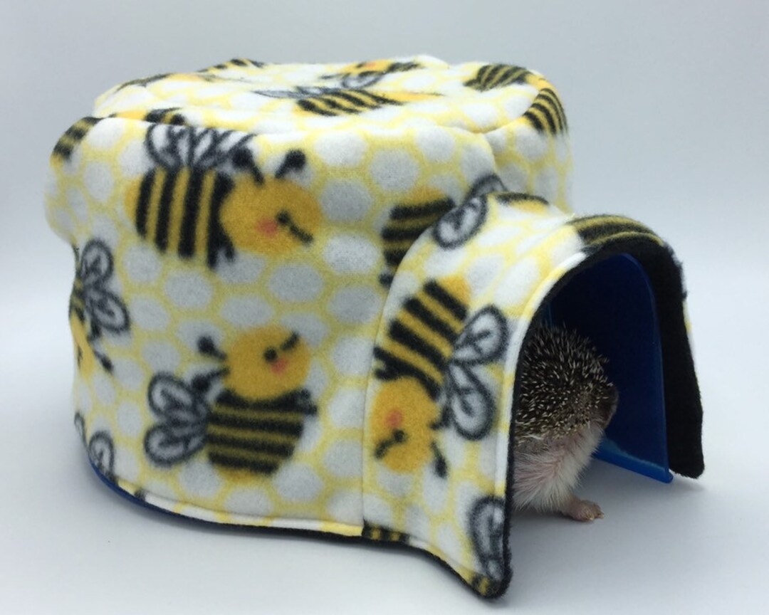Igloo Cover, Bee Hive Fleece, for Small Animals, Hedgehogs, Guinea Pigs ...