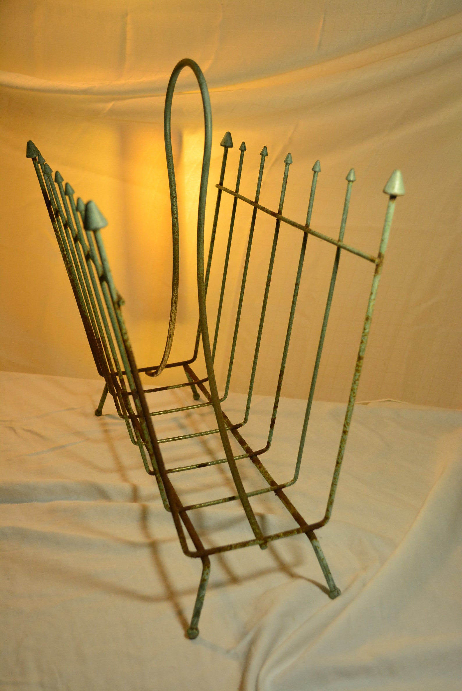 Vintage Retro Mid Century Atomic Style Record Rack Magazine Rack Rustic ...