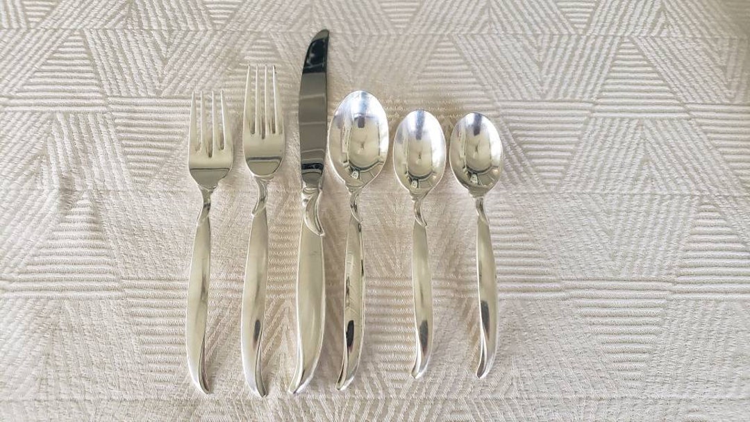 1847 "flair" Silver Plate Flatware, Service for 12, 9 Piece Serving Set ...