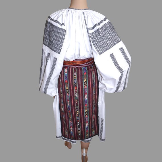 Authentic Romanian Traditional Costume with Handcraft… - Gem