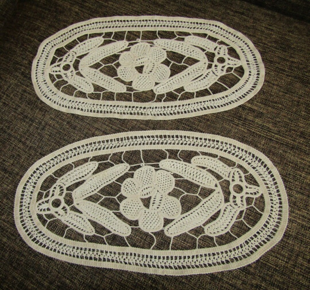 Romanian Point Lace , Pair of Macrame Doilies , Handmade Romanian Lace ...
