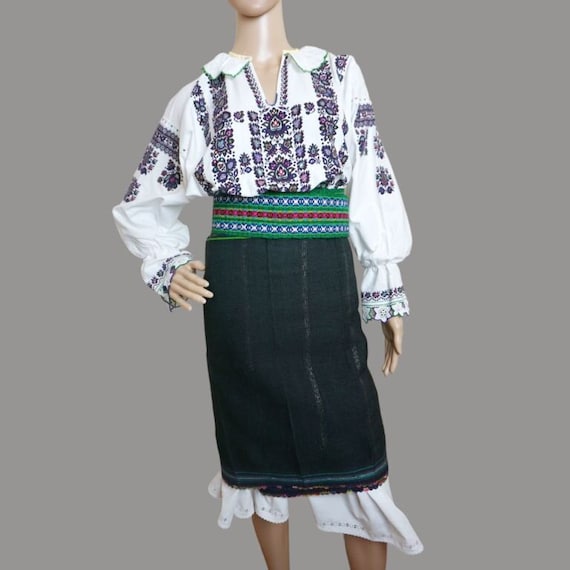 Roupas Tradicionais Romenas