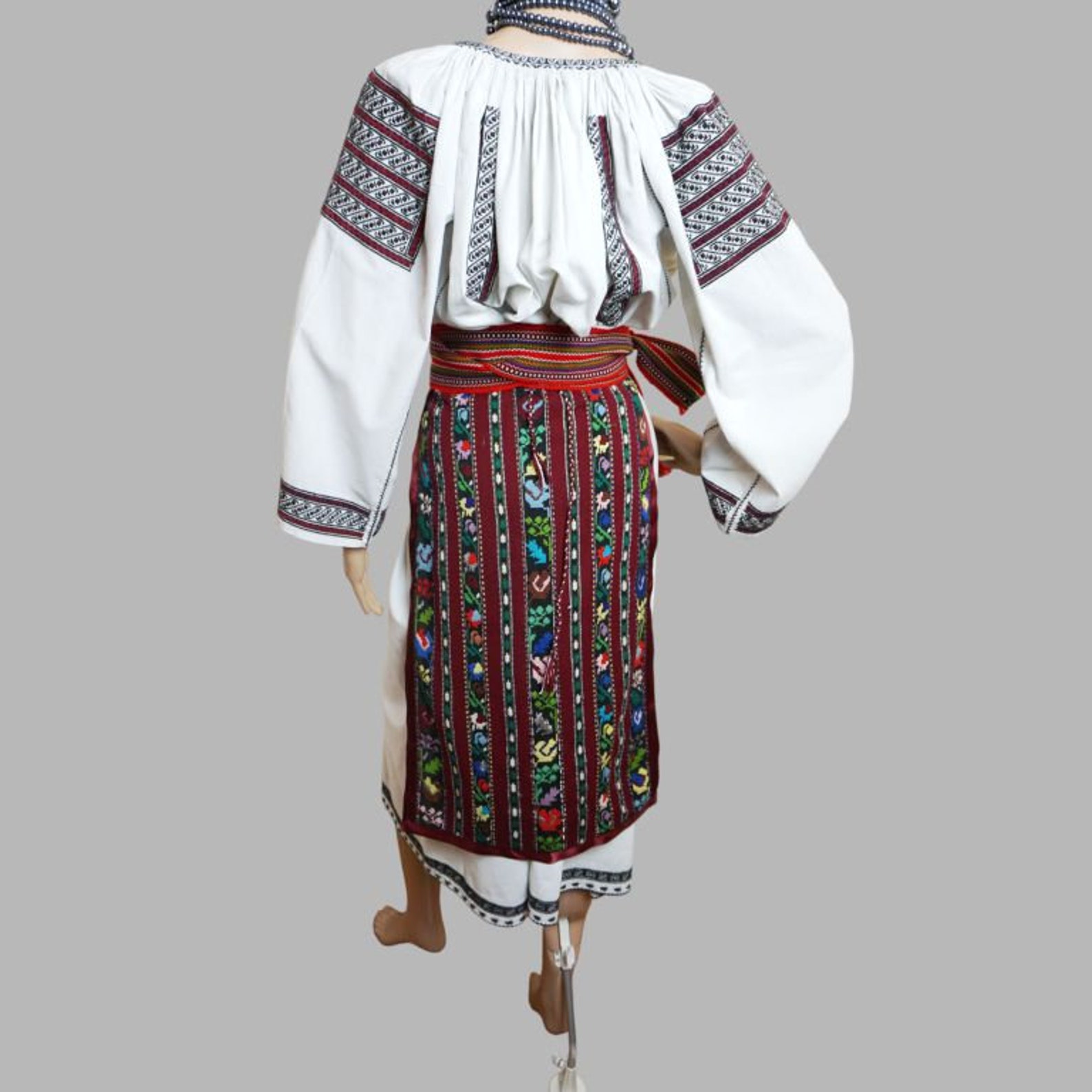 Handmade Romanian Folk Costume From Oltenia : Embroidered Dress, Aprons ...