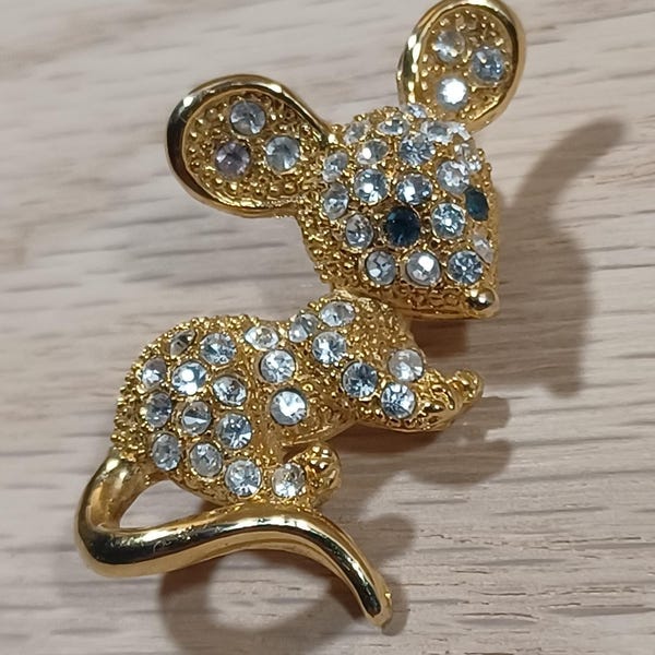 Vintage Mouse Pin - Etsy