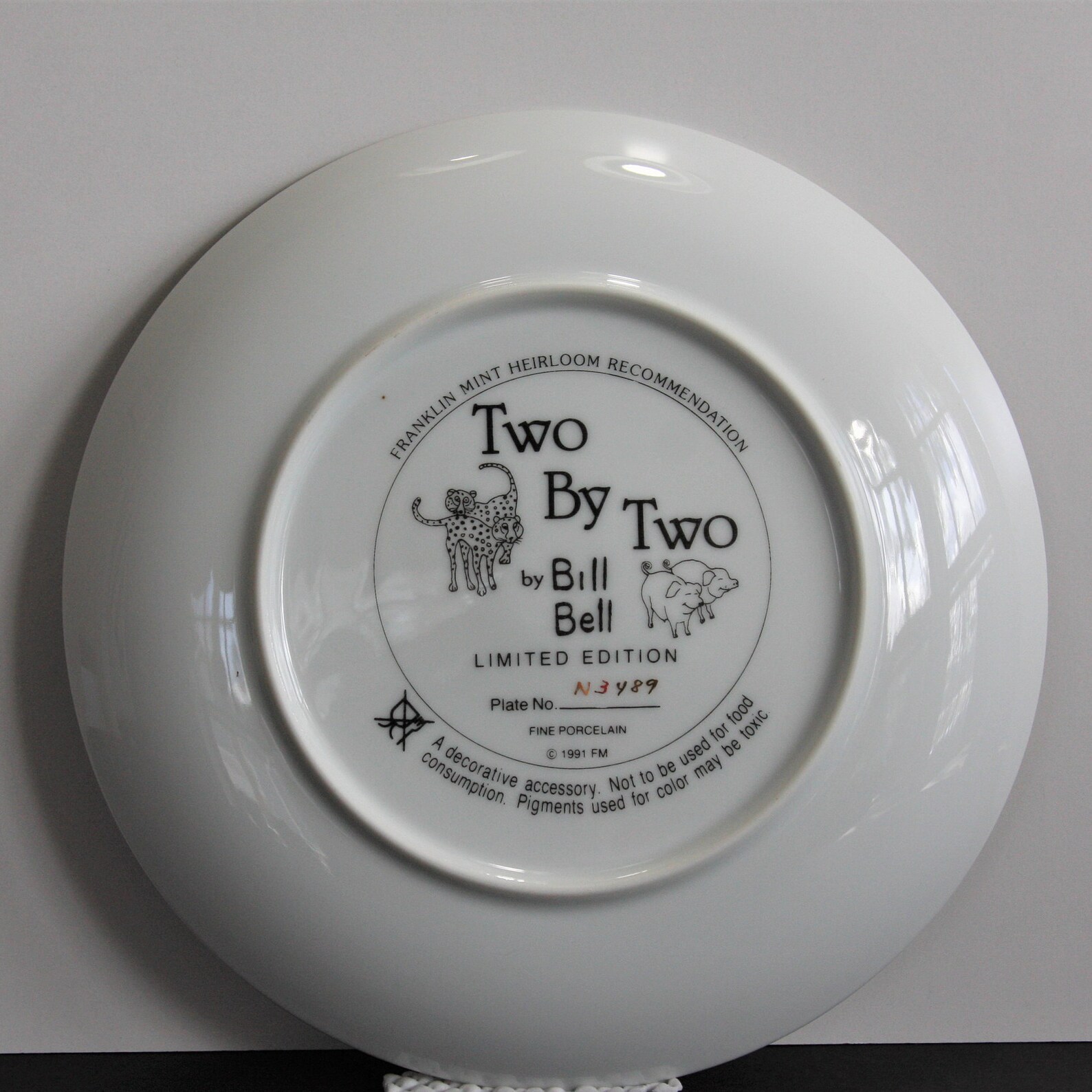 1991 Limited Edition Wall Plate by Bill Bell. Plate Depicts Noah’s Ark ...