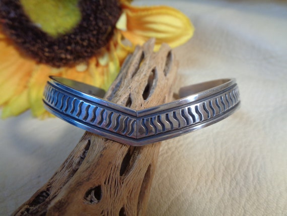Handcrafted Navajo Vee Shaped Sterling Silver Cuff Br… - Gem