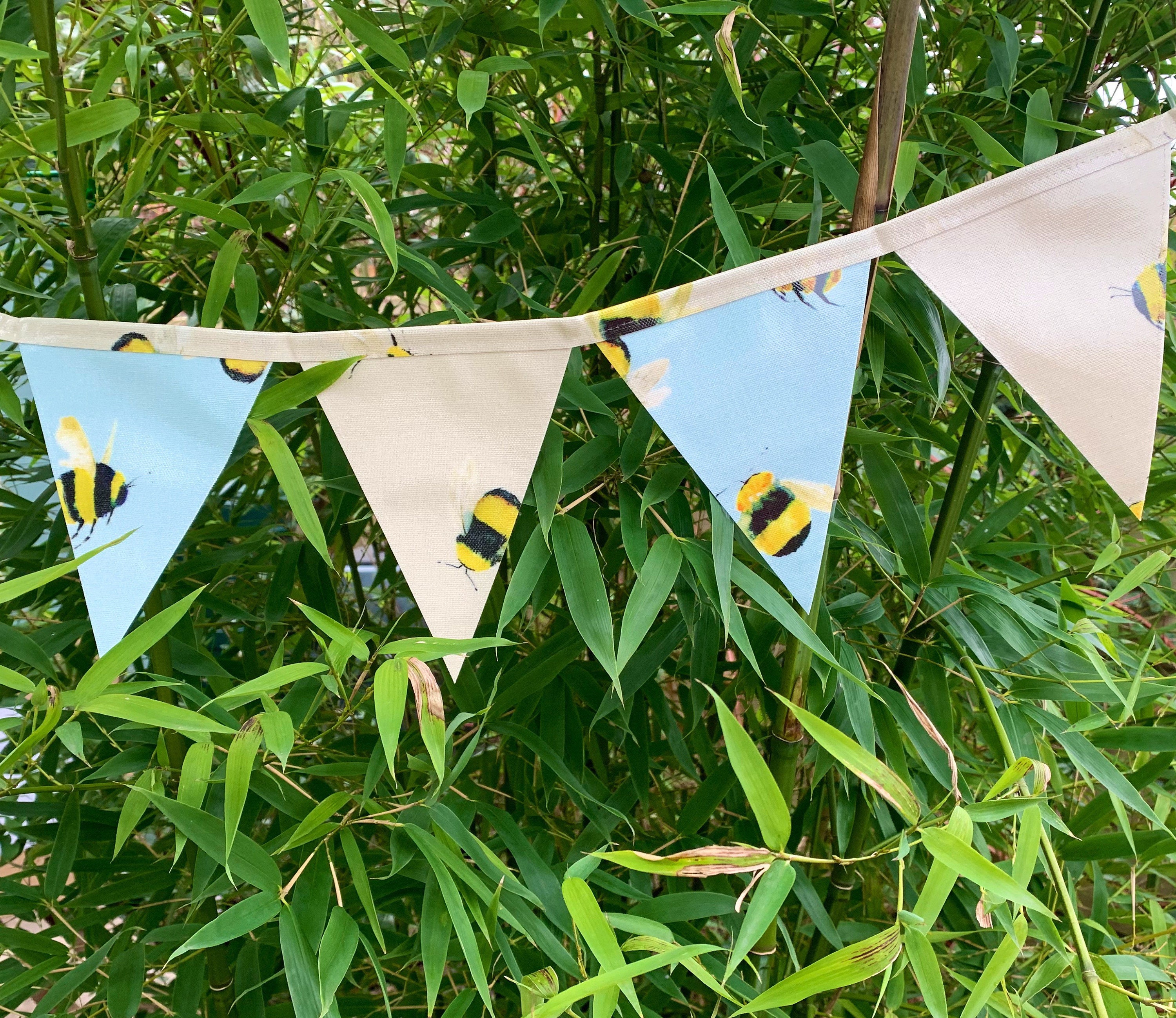 Bee Bunting Waterproof Bee Bunting Gardening Gift Garden - Etsy UK