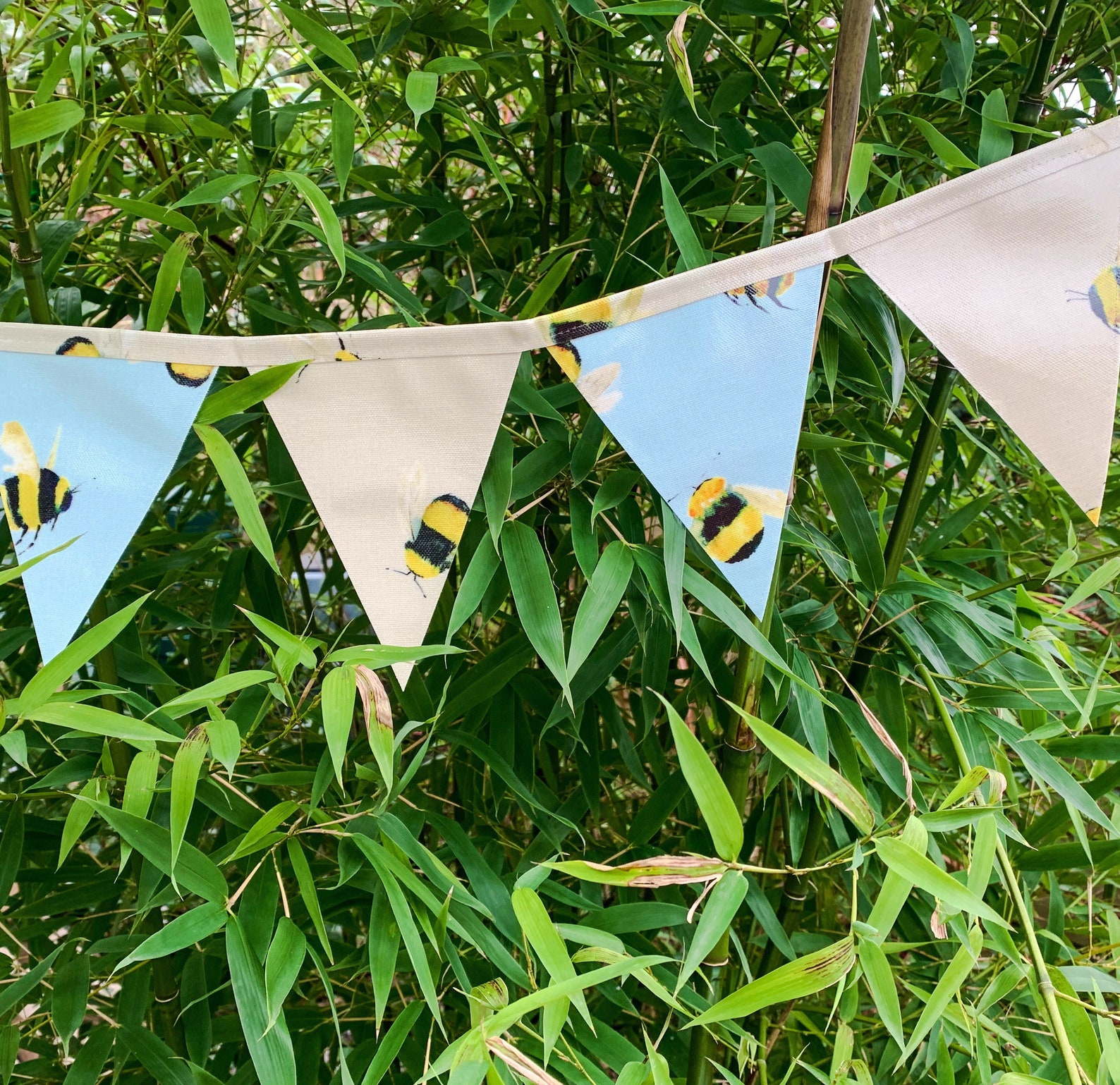 Bee Bunting Waterproof Bee Bunting Gardening Gift Garden - Etsy UK
